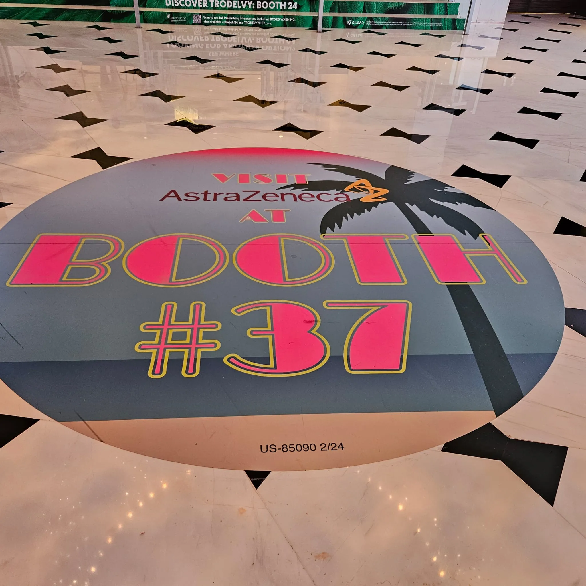 Floor Graphics | Vinyl Floor Graphics - PubliSigns Miami